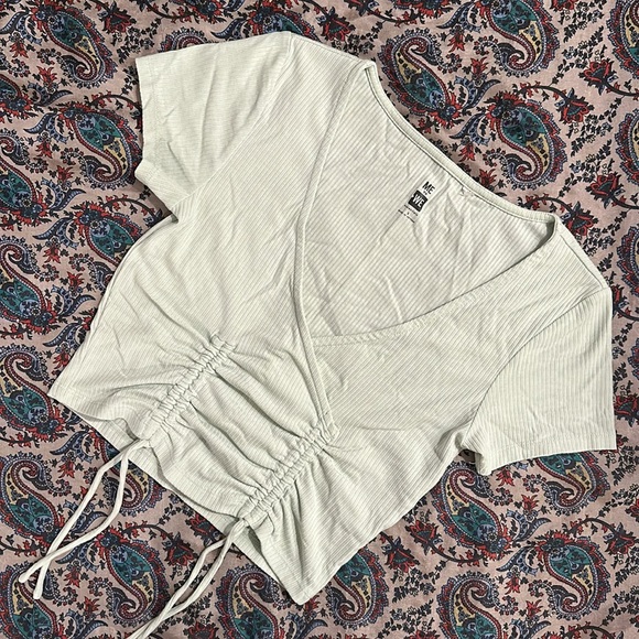 Me to We | Tops | Me To We Essentials Ribbed Crop Top Women Size S ...